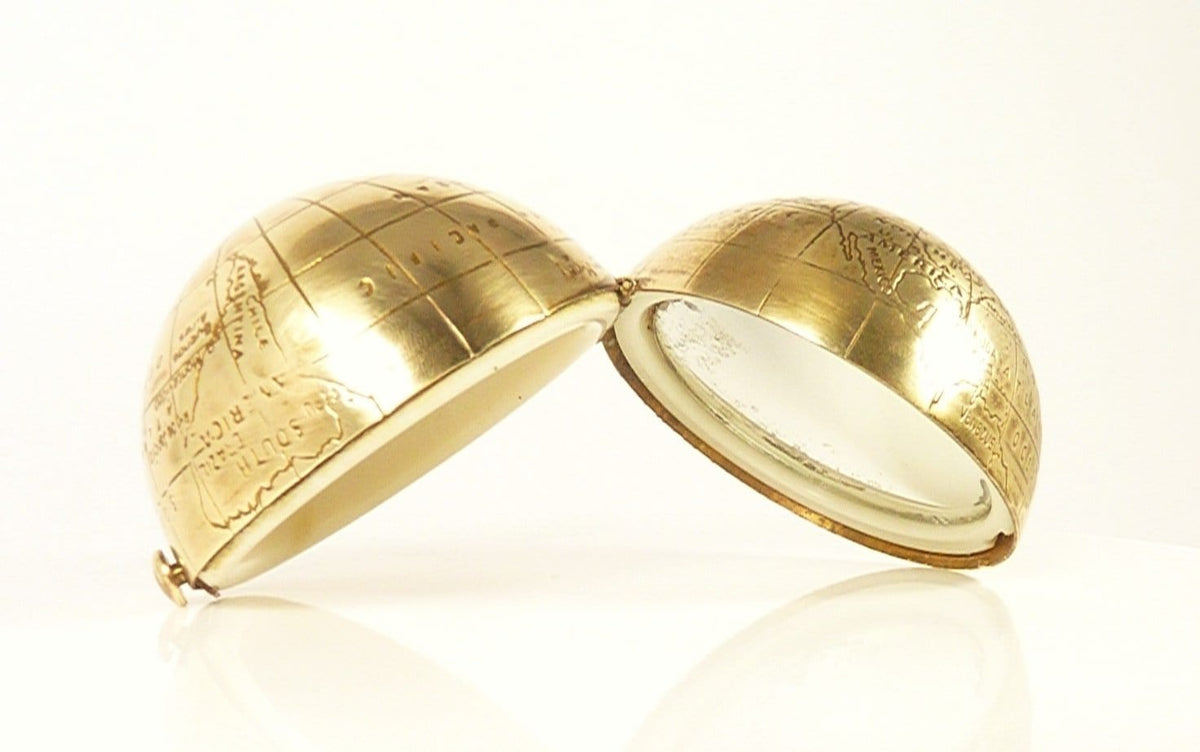 Pygmalion Globe Map Of The World Compact Mirror 1950s – The Vintage ...